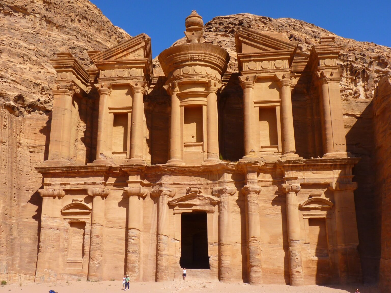 The 8 Wonders Of The World: Epic History & Iconic Monuments